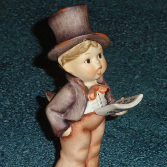Hummel | Art | Street Singer Goebel Hummel Figurine 31 Tmk6 Boy With ...